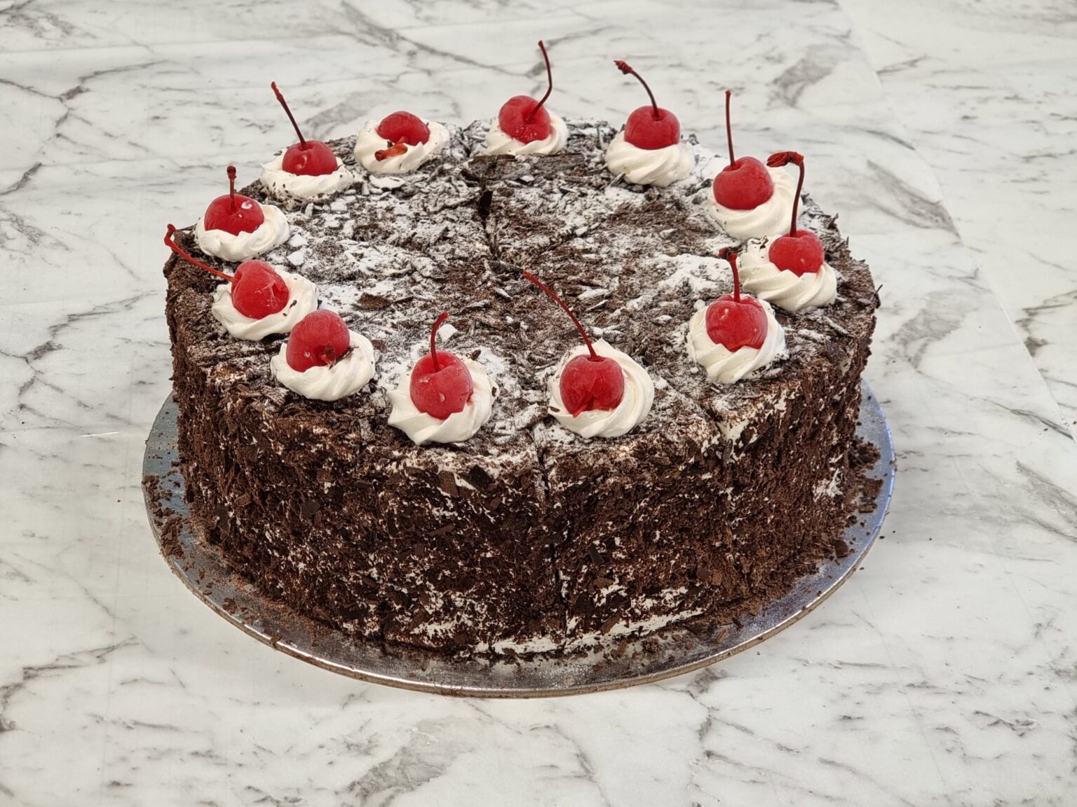 Traditional Pre-Sliced 9 inches Cakes – Sienna Desserts