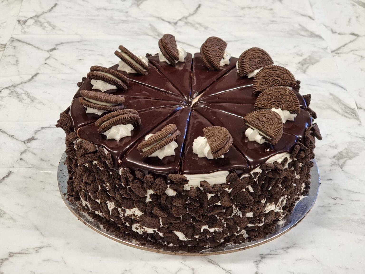 Traditional Pre-Sliced 9 inches Cakes – Sienna Desserts