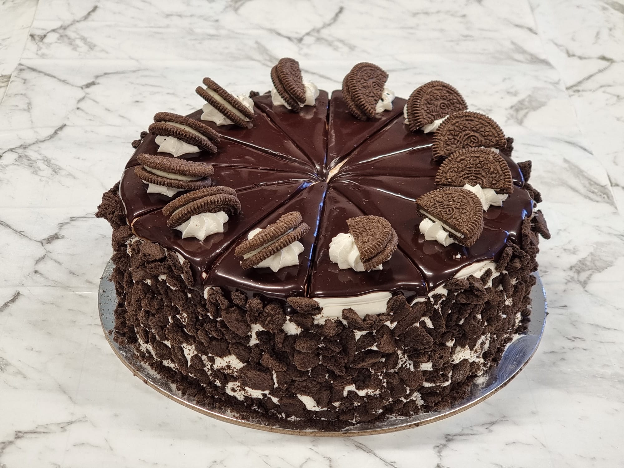 Traditional Pre-Sliced 9 inches Cakes – Sienna Desserts