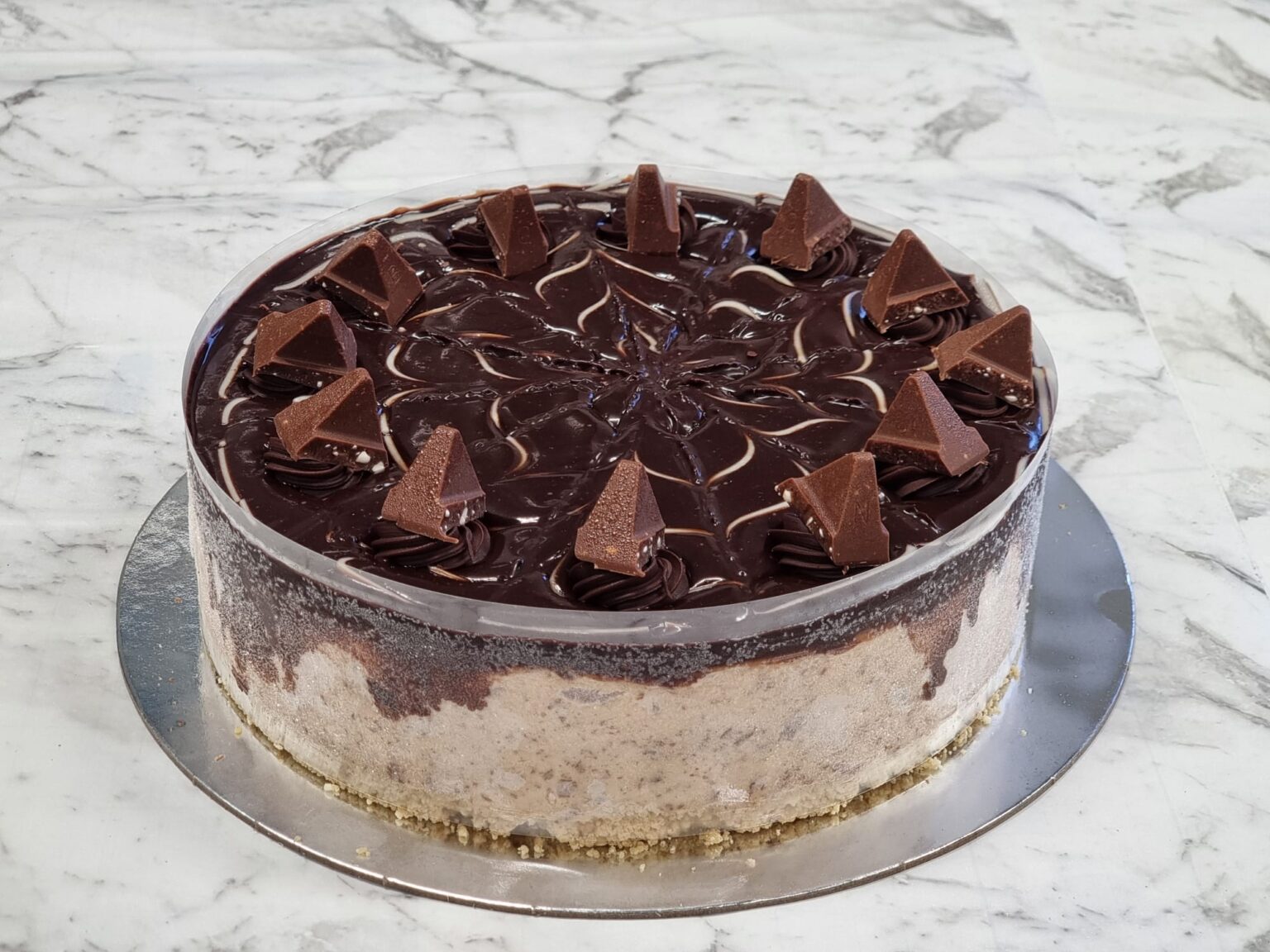 Traditional Pre-Sliced 9 inches Cakes – Sienna Desserts